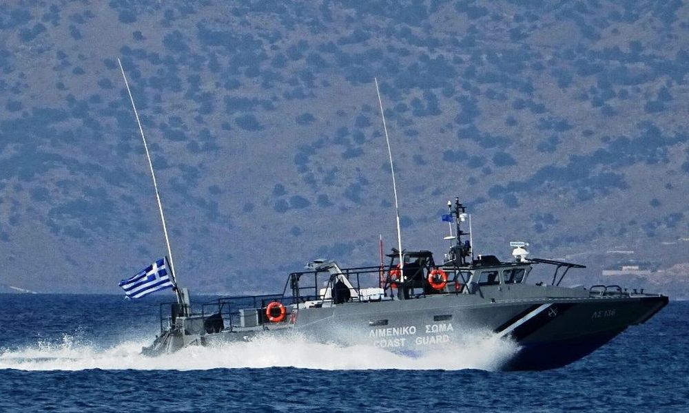 Μπαρούτι για να σταματήσει σκάφος με μετανάστες | Νέα | Εκτακτη ...