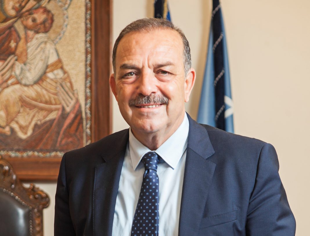 Χατζηδιάκος: Ποιός θα κόψει χέρια και ποιός τη λαλιά; – sky: ΕΙΔΗΣΕΙΣ ...