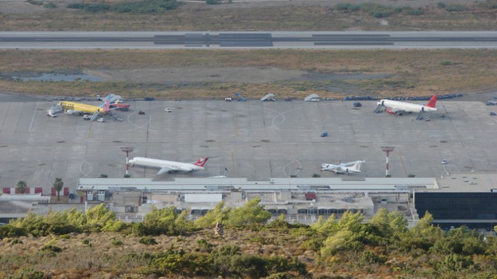Δεν μπορεί να αντέξει αύξηση της κίνησης το αεροδρόμιο Ρόδου! | Νέα ...