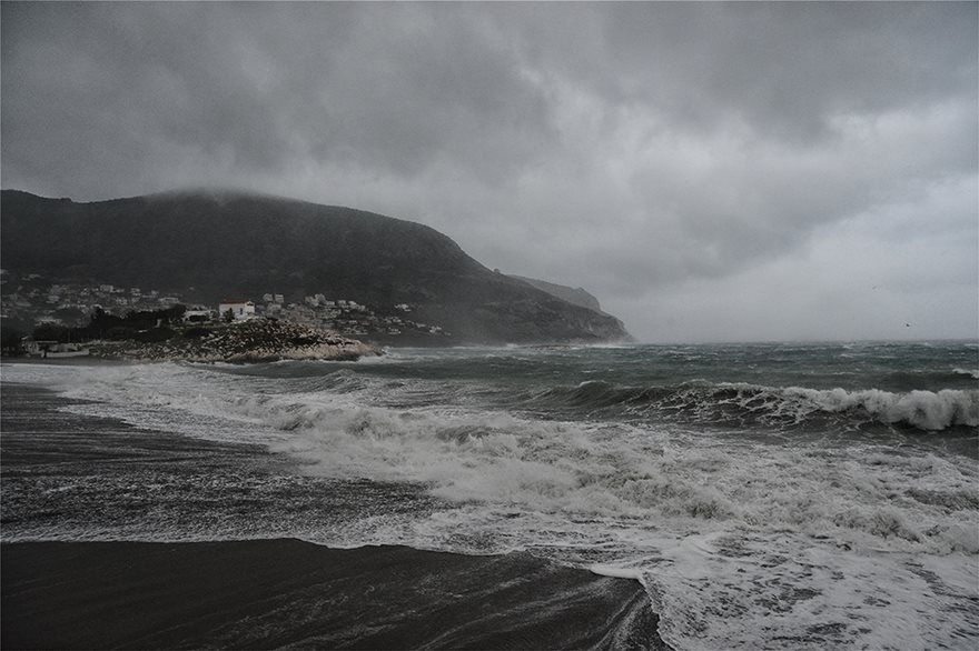 Ανεμοι 9 και 10 μποφόρ στο Αιγαίο και χαμηλές οι θερμκρασίες | Νέα ...