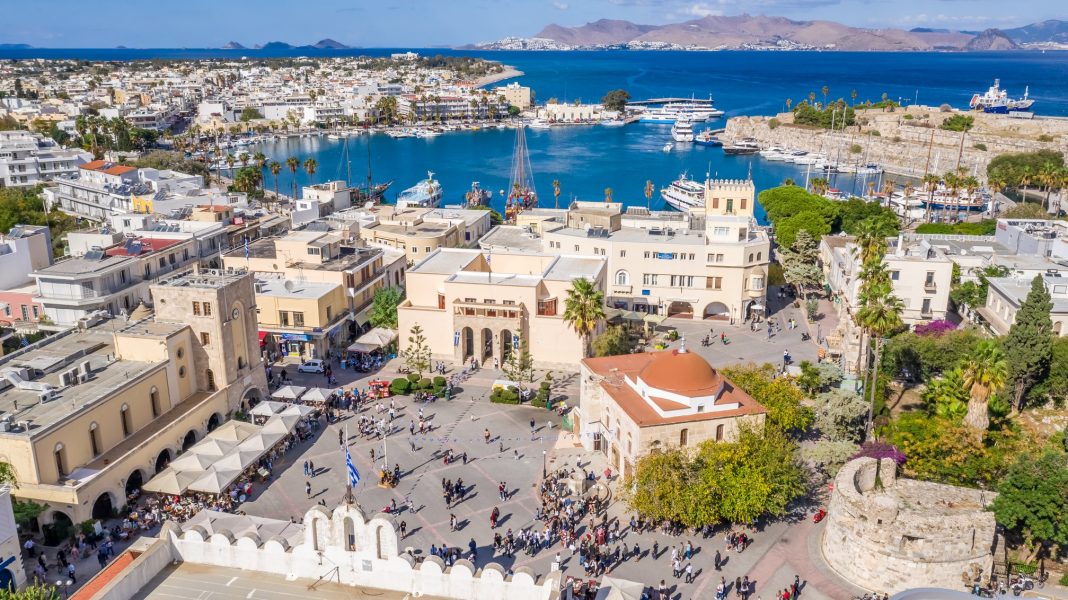 Κως :Βυθιζόμενη μπάρα στην οδό 25ης Μαρτίου, είσοδος από Β. Παύλου ...
