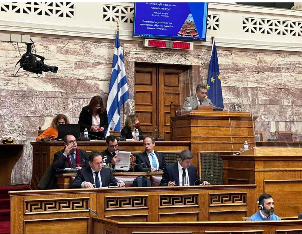 Πρόταση του Μάνου Κόνσολα για δωρεάν ενδονησιωτική συγκοινωνία για τα ...