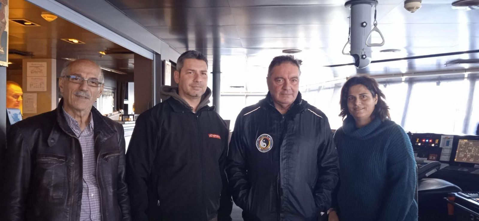 Αφίξεις των πρώτων αεροπορικών και ακτοπλοϊκών δρομολογίων του νέου ...