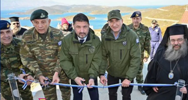 Τουρκία: Εφημερίδα της αντιπολίτευσης προκαλεί – «20 νησιά είναι υπό ...