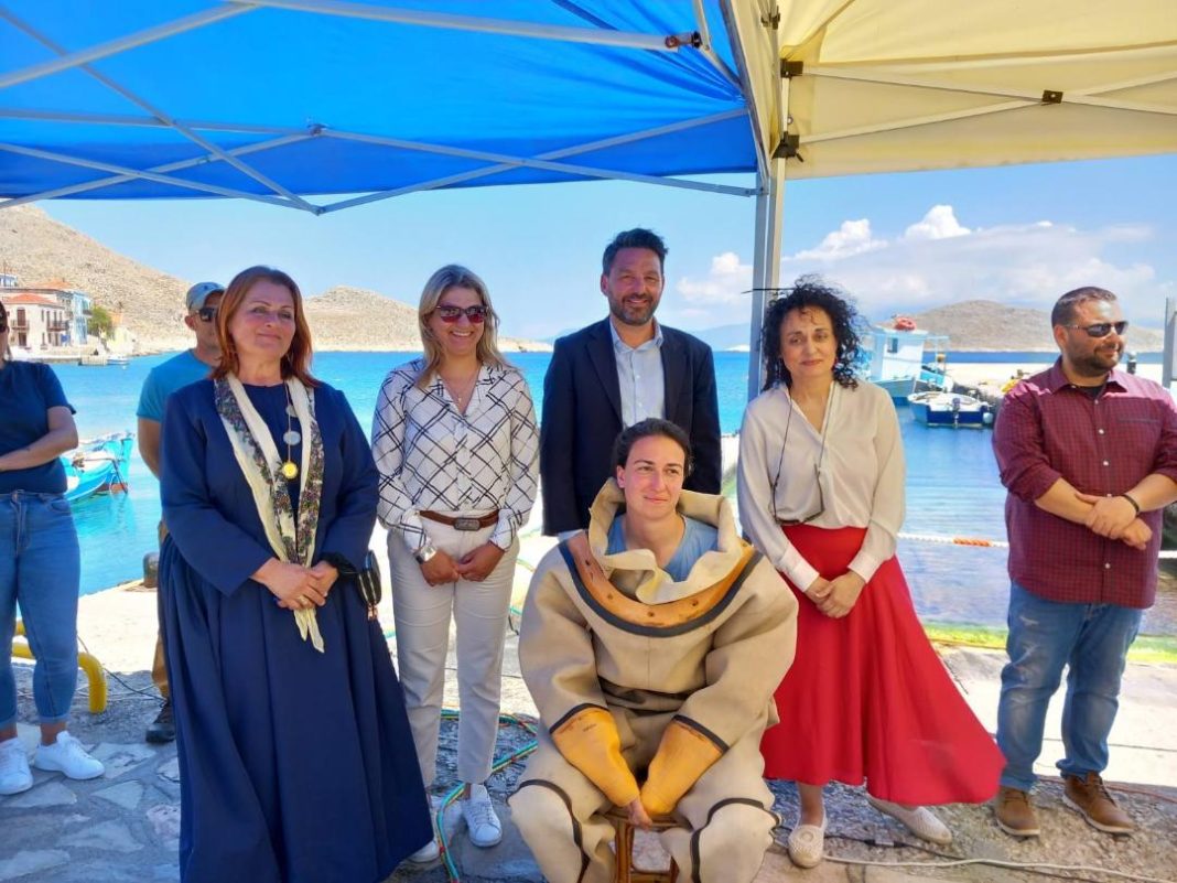 Τη Χάλκη επισκέφθηκε η υποψήφια βουλευτής του ΠΑΣΟΚ Κατερίνα Βολονάκη ...